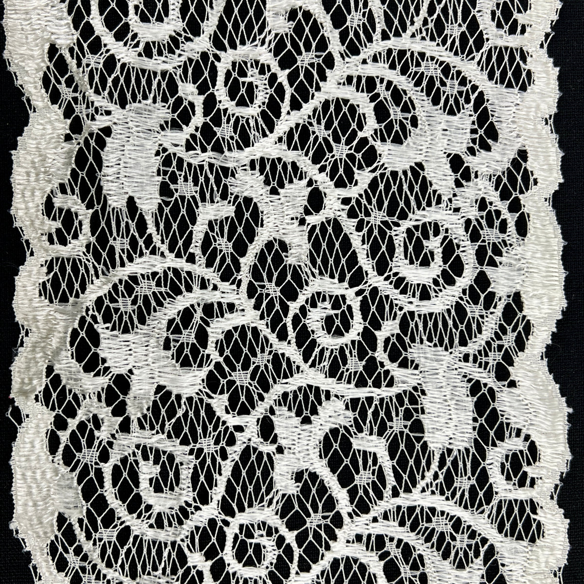 Scalloped Lattice Lace Trim - Only $3.99/Yard | Nick of Time Textiles ...